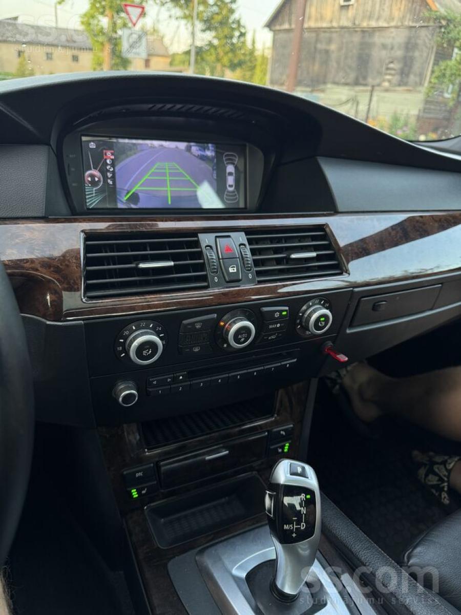 Zils BMW 530 2007 Rēzekne, ar dzinēja tilpumu 3.00 L un nobraukumu 346 tūkst. km par 6500 €, foto 12 vietnē AUTOMOTO.COM.LV
