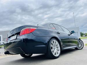 Zils BMW 530 2007 Viļņa, ar dzinēja tilpumu 2.99 L un nobraukumu 275 tūkst. km par 5400 €, foto 8 vietnē AUTOMOTO.COM.LV