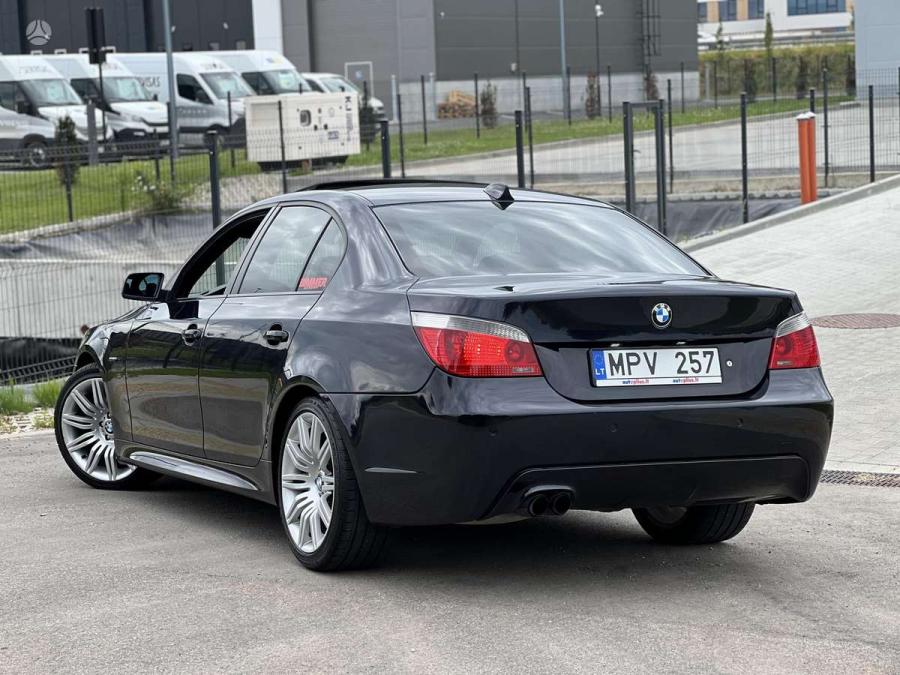 Zils BMW 530 2007 Viļņa, ar dzinēja tilpumu 2.99 L un nobraukumu 275 tūkst. km par 5400 €, foto 9 vietnē AUTOMOTO.COM.LV