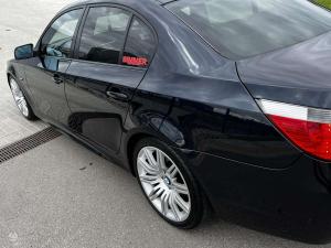Zils BMW 530 2007 Viļņa, ar dzinēja tilpumu 2.99 L un nobraukumu 275 tūkst. km par 5400 €, foto 11 vietnē AUTOMOTO.COM.LV