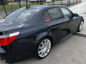 Zils BMW 530 2007 Viļņa, ar dzinēja tilpumu 2.99 L un nobraukumu 275 tūkst. km par 5400 €, foto 12 vietnē AUTOMOTO.COM.LV