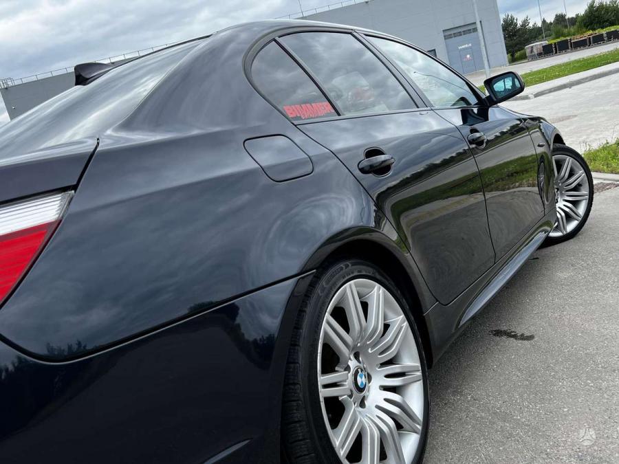 Zils BMW 530 2007 Viļņa, ar dzinēja tilpumu 2.99 L un nobraukumu 275 tūkst. km par 5400 €, foto 22 vietnē AUTOMOTO.COM.LV