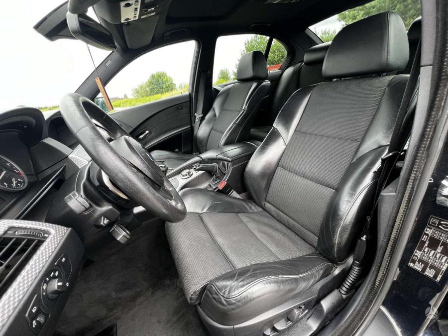 Zils BMW 530 2007 Viļņa, ar dzinēja tilpumu 2.99 L un nobraukumu 275 tūkst. km par 5400 €, foto 31 vietnē AUTOMOTO.COM.LV