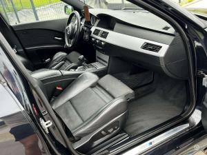 Zils BMW 530 2007 Viļņa, ar dzinēja tilpumu 2.99 L un nobraukumu 275 tūkst. km par 5400 €, foto 40 vietnē AUTOMOTO.COM.LV