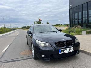 Blue BMW 530 2007 in Vilnius, with an engine capacity of 2.99 L and mileage of 290 thousand km for 2800 €, photo 4 on AUTOMOTO.COM.LV