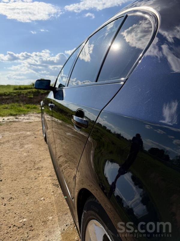 Blue BMW 530 2007 in Preili, with an engine capacity of 3.00 L and mileage of 312 thousand km for 4250 €, photo 6 on AUTOMOTO.COM.LV
