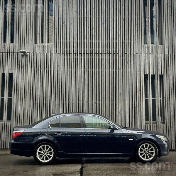 Zils BMW 530 2007 Rīga, ar dzinēja tilpumu 3.00 L un nobraukumu 328 tūkst. km par 4850 €, foto 8 vietnē AUTOMOTO.COM.LV
