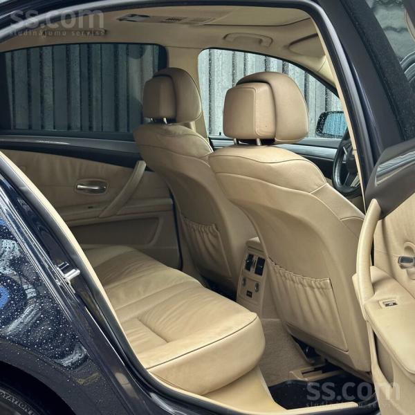 Zils BMW 530 2007 Rīga, ar dzinēja tilpumu 3.00 L un nobraukumu 328 tūkst. km par 4850 €, foto 10 vietnē AUTOMOTO.COM.LV