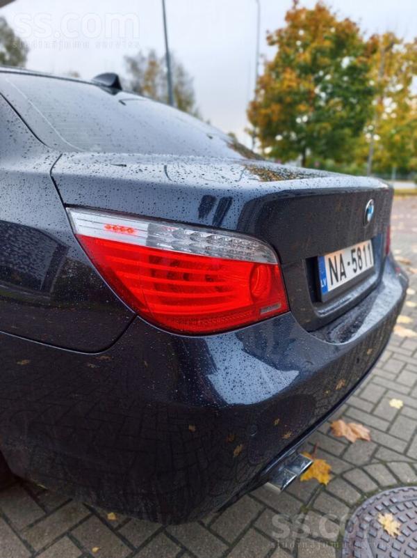 Zils BMW 530 2007 Jelgava, ar dzinēja tilpumu 3.00 L un nobraukumu 444 tūkst. km par 7500 €, foto 10 vietnē AUTOMOTO.COM.LV