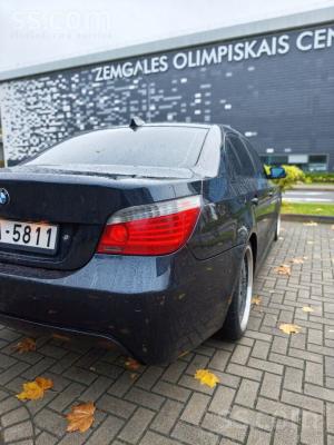 Zils BMW 530 2007 Jelgava, ar dzinēja tilpumu 3.00 L un nobraukumu 444 tūkst. km par 7500 €, foto 12 vietnē AUTOMOTO.COM.LV