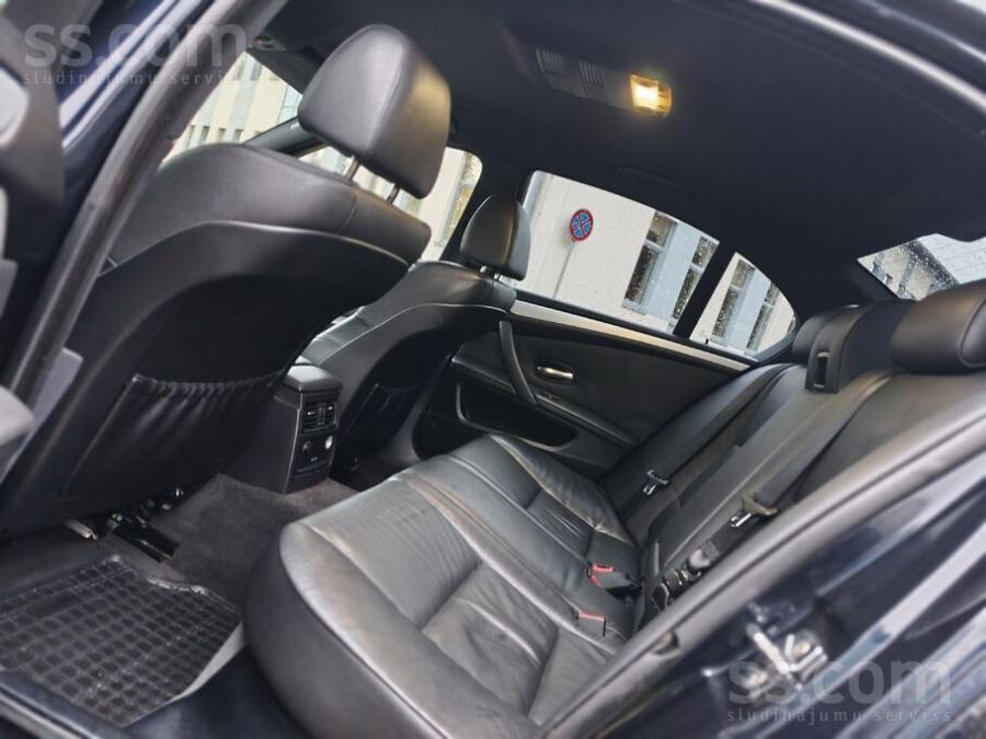 Zils BMW 530 2007 Jelgava, ar dzinēja tilpumu 3.00 L un nobraukumu 444 tūkst. km par 7500 €, foto 13 vietnē AUTOMOTO.COM.LV