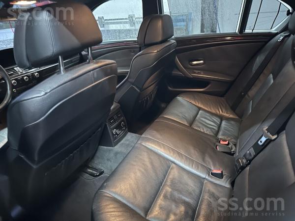 Zils BMW 530 2008 Rīga, ar dzinēja tilpumu 3.00 L un nobraukumu 387 tūkst. km par 6990 €, foto 6 vietnē AUTOMOTO.COM.LV