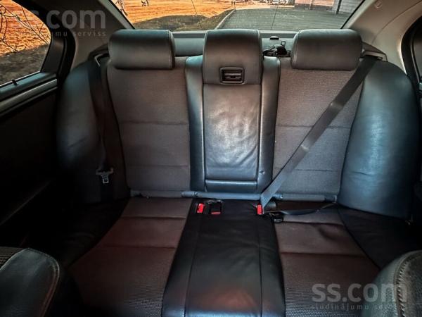 Синий БМВ 530 2009 в Рига, объемом двигателя 3.00 л и пробегом 371 тыс. км за 6200 €, фото 7 на AUTOMOTO.COM.LV