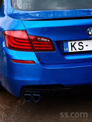 Blue BMW 530 2010 in Riga, with an engine capacity of 3.00 L and mileage of 383 thousand km for 13000 €, photo 4 on AUTOMOTO.COM.LV