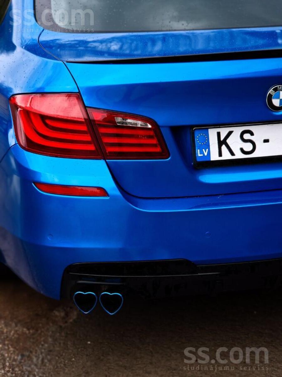 Blue BMW 530 2010 in Riga, with an engine capacity of 3.00 L and mileage of 383 thousand km for 13000 €, photo 4 on AUTOMOTO.COM.LV