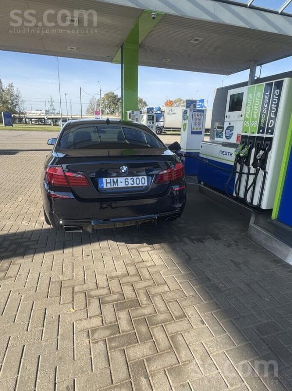 Zils BMW 530 2010 Rīga, ar dzinēja tilpumu 3.00 L un nobraukumu 247 tūkst. km par 11800 €, foto 6 vietnē AUTOMOTO.COM.LV