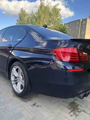 Blue BMW 530 2010 in Marijampole, with an engine capacity of 2.99 L and mileage of 348 thousand km for 9000 €, photo 6 on AUTOMOTO.COM.LV