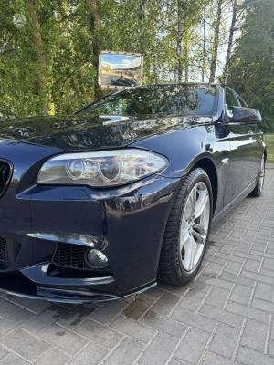 Blue BMW 530 2010 in Marijampole, with an engine capacity of 2.99 L and mileage of 348 thousand km for 9000 €, photo 9 on AUTOMOTO.COM.LV