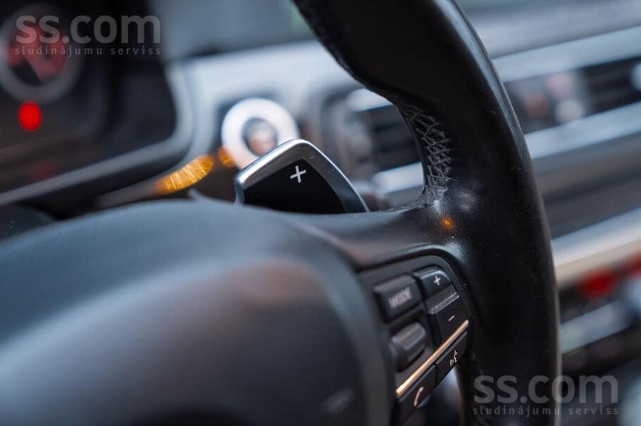 Blue BMW 530 2011 in Riga, with an engine capacity of 3.00 L and mileage of 282 thousand km for 7900 €, photo 19 on AUTOMOTO.COM.LV