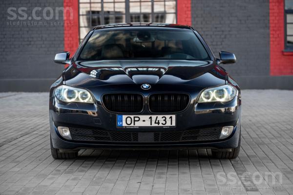 Zils BMW 530 2011 Rīga, ar dzinēja tilpumu 3.00 L un nobraukumu 275 tūkst. km par 12500 €, foto 2 vietnē AUTOMOTO.COM.LV