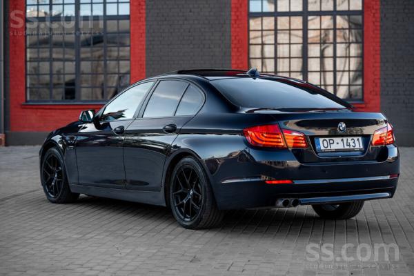Zils BMW 530 2011 Rīga, ar dzinēja tilpumu 3.00 L un nobraukumu 275 tūkst. km par 12500 €, foto 6 vietnē AUTOMOTO.COM.LV