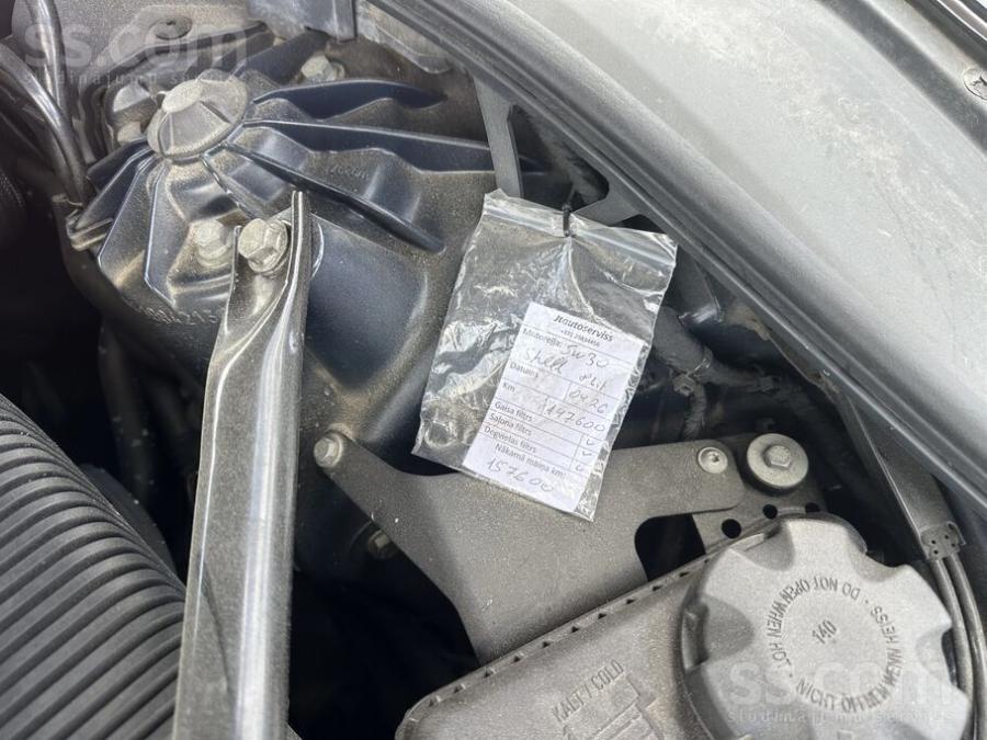 Zils BMW 530 2011 Rīga, ar dzinēja tilpumu 3.00 L un nobraukumu 151 tūkst. km par 9500 €, foto 15 vietnē AUTOMOTO.COM.LV