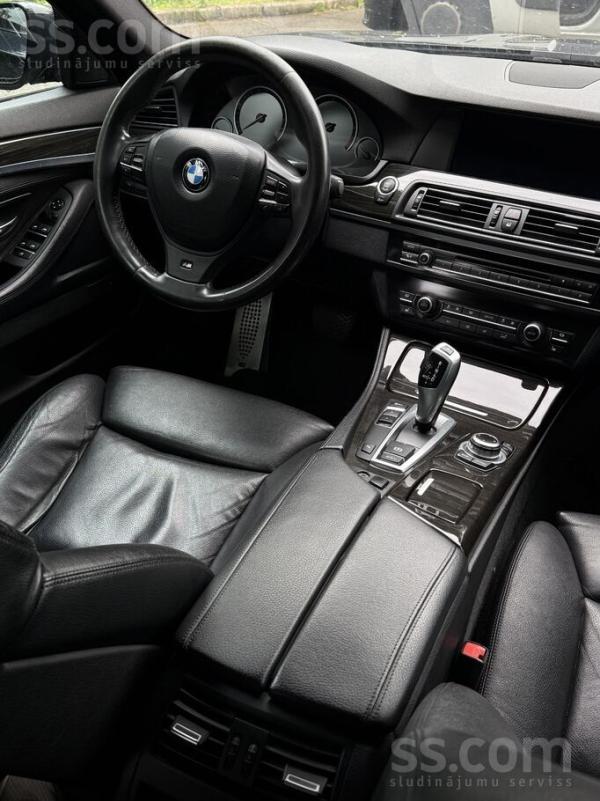 Zils BMW 530 2012 Rīga, ar dzinēja tilpumu 3.00 L un nobraukumu 300 tūkst. km par 7490 €, foto 5 vietnē AUTOMOTO.COM.LV