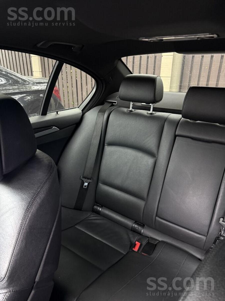 Zils BMW 530 2012 Rīga, ar dzinēja tilpumu 3.00 L un nobraukumu 296 tūkst. km par 6290 €, foto 12 vietnē AUTOMOTO.COM.LV