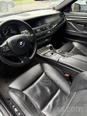 Zils BMW 530 2012 Rīga, ar dzinēja tilpumu 3.00 L un nobraukumu 296 tūkst. km par 6290 €, foto 19 vietnē AUTOMOTO.COM.LV