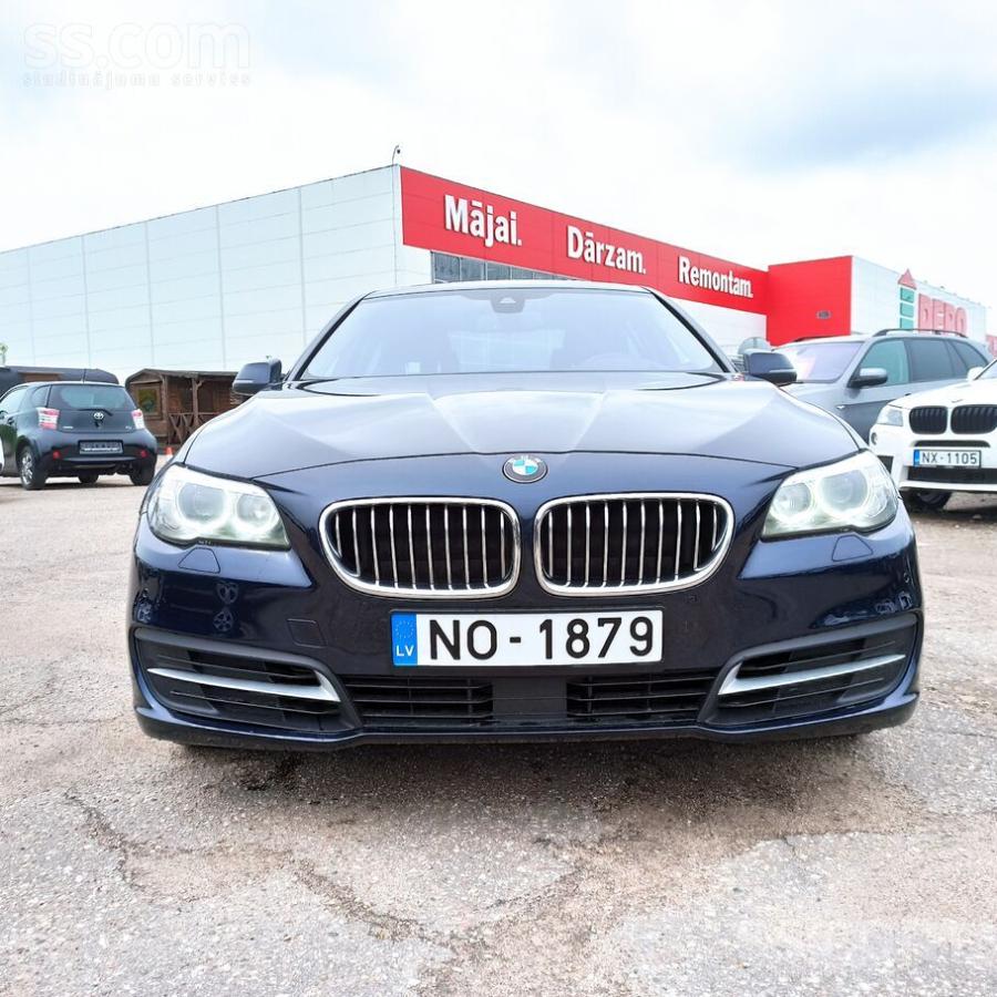 Blue BMW 530 2013 in Daugavpils, with an engine capacity of 3.00 L and mileage of 0 thousand km for 1900 €, photo 3 on AUTOMOTO.COM.LV