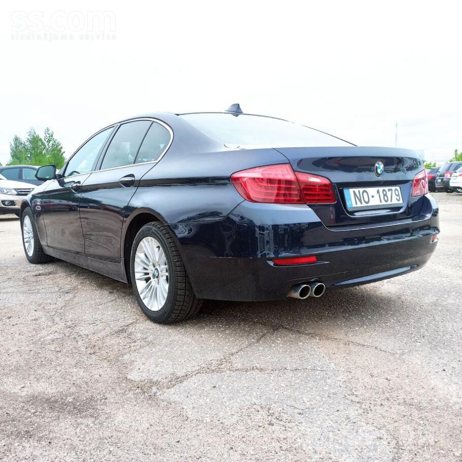 Blue BMW 530 2013 in Daugavpils, with an engine capacity of 3.00 L and mileage of 0 thousand km for 1900 €, photo 5 on AUTOMOTO.COM.LV