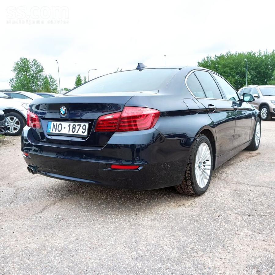 Blue BMW 530 2013 in Daugavpils, with an engine capacity of 3.00 L and mileage of 0 thousand km for 1900 €, photo 7 on AUTOMOTO.COM.LV