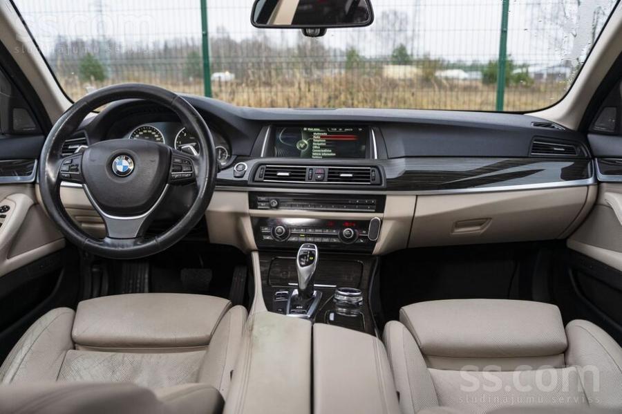 Blue BMW 530 2013 in Riga, with an engine capacity of 3.00 L and mileage of 296 thousand km for 14990 €, photo 11 on AUTOMOTO.COM.LV