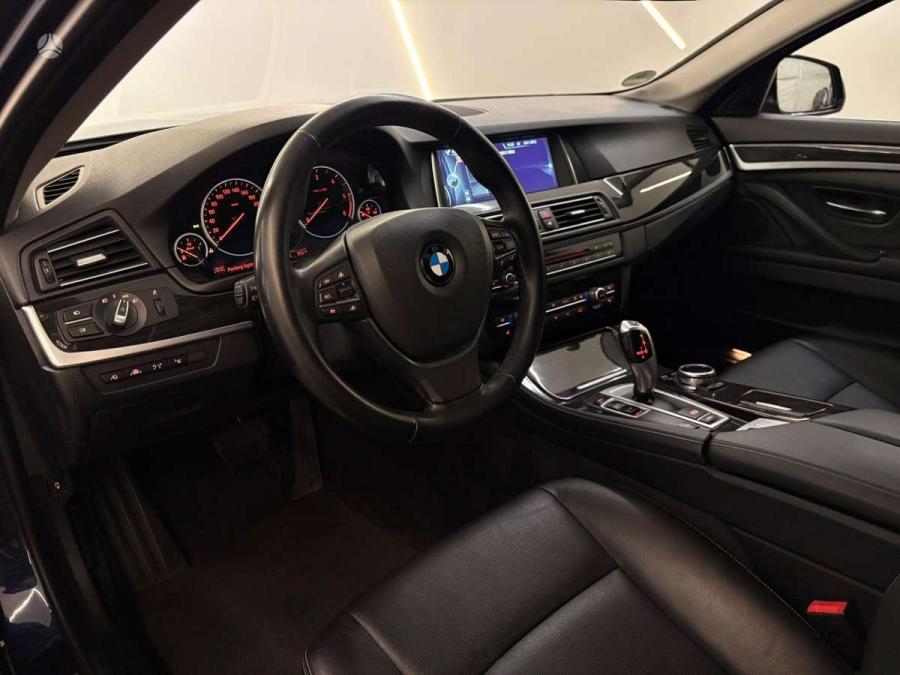 Blue BMW 530 2013 in Marijampole, with an engine capacity of 2.99 L and mileage of 244 thousand km for 11650 €, photo 3 on AUTOMOTO.COM.LV