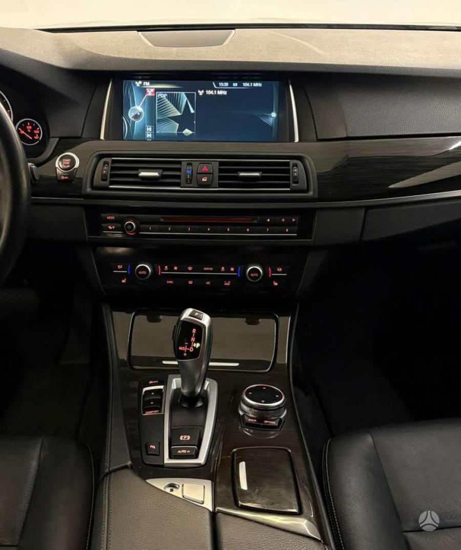 Blue BMW 530 2013 in Marijampole, with an engine capacity of 2.99 L and mileage of 244 thousand km for 11650 €, photo 18 on AUTOMOTO.COM.LV