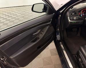 Blue BMW 530 2013 in Marijampole, with an engine capacity of 2.99 L and mileage of 244 thousand km for 11650 €, photo 25 on AUTOMOTO.COM.LV