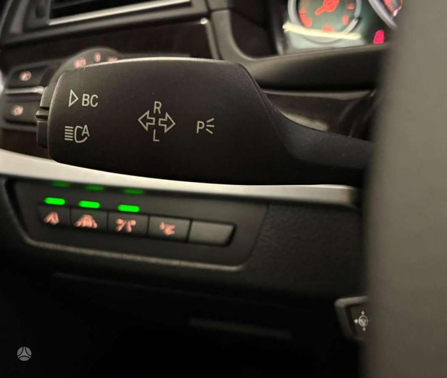 Zils BMW 530 2013 Marijampole, ar dzinēja tilpumu 2.99 L un nobraukumu 226 tūkst. km par 13999 €, foto 9 vietnē AUTOMOTO.COM.LV