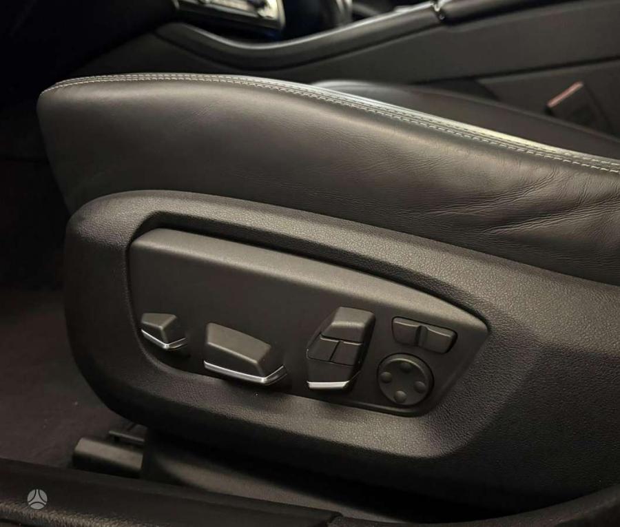 Zils BMW 530 2013 Marijampole, ar dzinēja tilpumu 2.99 L un nobraukumu 226 tūkst. km par 13999 €, foto 22 vietnē AUTOMOTO.COM.LV