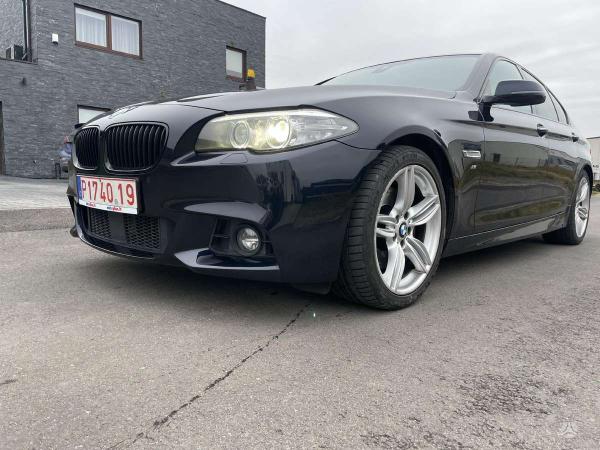 Blue BMW 530 2014 in Kaunas, with an engine capacity of 2.99 L and mileage of 269 thousand km for 15550 €, photo 2 on AUTOMOTO.COM.LV