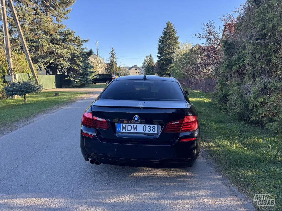 Blue BMW 530 2014 in Kaunas, with an engine capacity of 3.00 L and mileage of 227 thousand km for 12800 €, photo 5 on AUTOMOTO.COM.LV