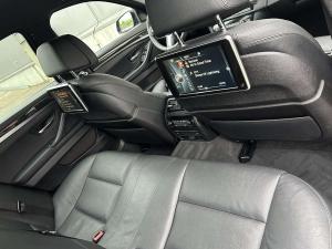 Синий БМВ 530 2014 в Вильнюс, объемом двигателя 2.99 л и пробегом 222 тыс. км за 19900 €, фото 16 на AUTOMOTO.COM.LV