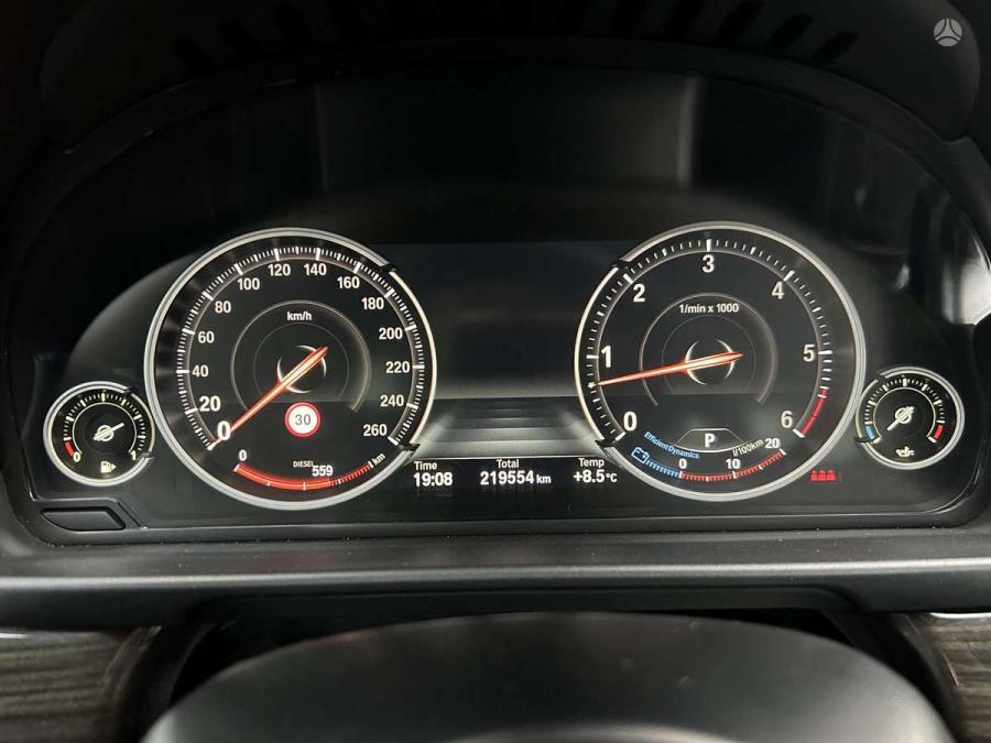 Синий БМВ 530 2014 в Вильнюс, объемом двигателя 2.99 л и пробегом 222 тыс. км за 19900 €, фото 20 на AUTOMOTO.COM.LV