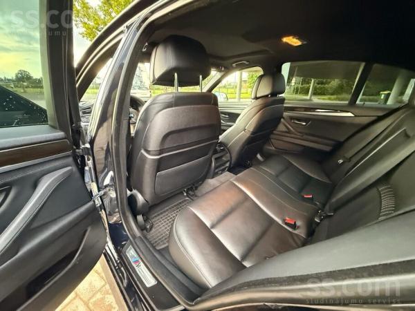 Blue BMW 530 2014 in Valmiera, with an engine capacity of 3.00 L and mileage of 247 thousand km for 14000 €, photo 7 on AUTOMOTO.COM.LV
