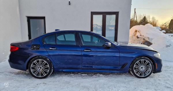Blue BMW 530 2017 in Mazeikiai, with an engine capacity of 2.00 L and mileage of 250 thousand km for 12850 €, photo 2 on AUTOMOTO.COM.LV
