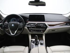 Blue BMW 530 2017 in Vilnius, with an engine capacity of 3.00 L and mileage of 251 thousand km for 19999 €, photo 3 on AUTOMOTO.COM.LV