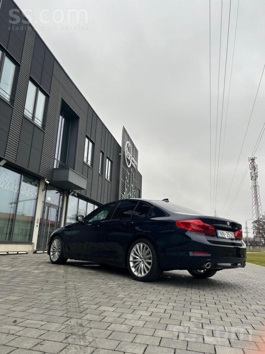 Zils BMW 530 2017 Rīga, ar dzinēja tilpumu 3.00 L un nobraukumu 300 tūkst. km par 19500 €, foto 5 vietnē AUTOMOTO.COM.LV