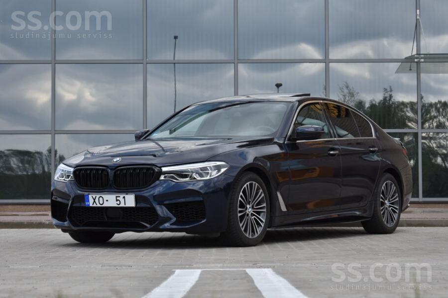 Blue BMW 530 2017 in Valmiera, with an engine capacity of 3.00 L and mileage of 220 thousand km for 24750 €, photo 4 on AUTOMOTO.COM.LV