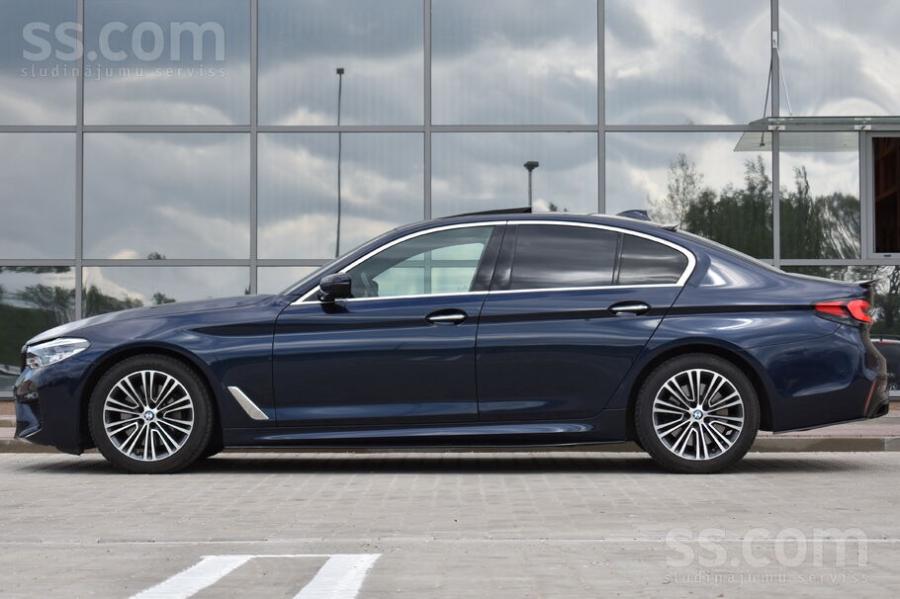 Blue BMW 530 2017 in Valmiera, with an engine capacity of 3.00 L and mileage of 220 thousand km for 24750 €, photo 5 on AUTOMOTO.COM.LV