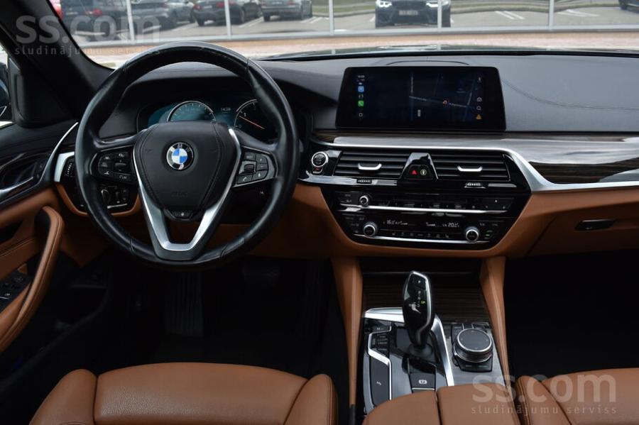 Blue BMW 530 2017 in Valmiera, with an engine capacity of 3.00 L and mileage of 220 thousand km for 24750 €, photo 13 on AUTOMOTO.COM.LV