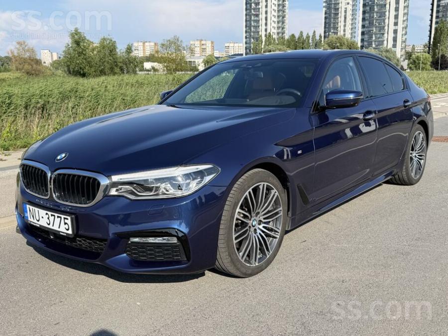 Blue BMW 530 2017 in Riga, with an engine capacity of 2.00 L and mileage of 78 thousand km for 25990 €, photo 3 on AUTOMOTO.COM.LV